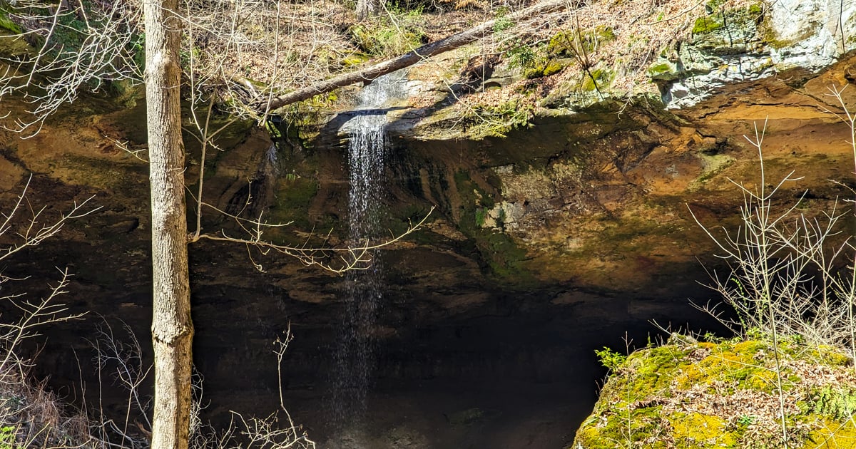 This Short And Easy Hike In Ohio Will Lead You To A Rare Cave Waterfall