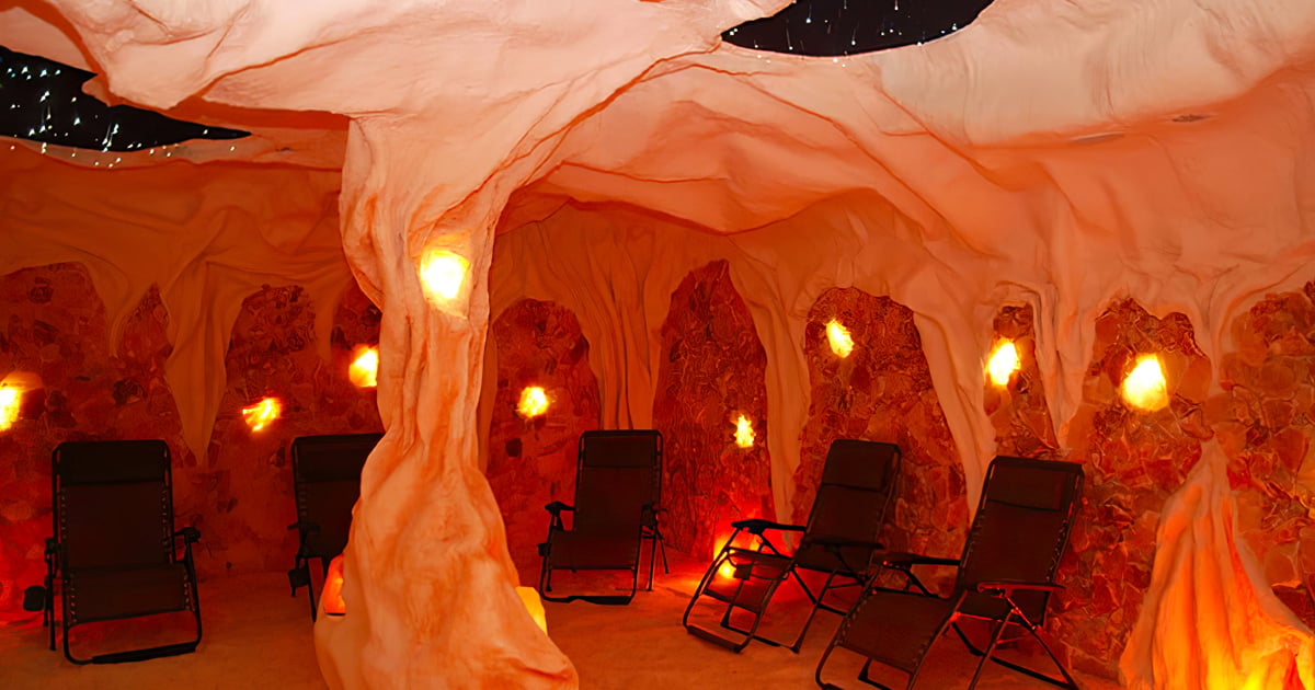This Little-Known Salt Cave In Illinois Will Melt All Your Stress And ...