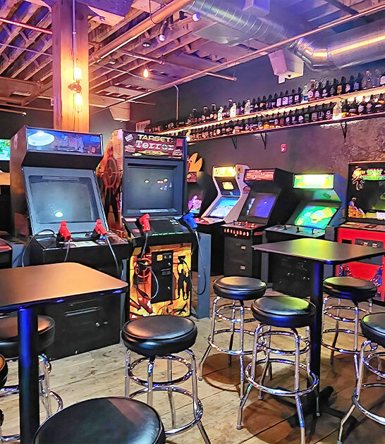 retro arcade bar illinois ftr