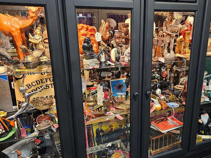 scavenged parts antiques + oddities 6