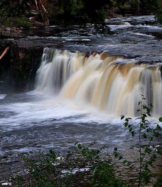 scenic waterfall hikes michigan ftr