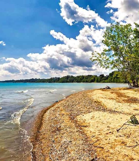 tiny hidden beach michigan ftr