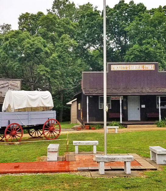 tiny historical village illinois ftr