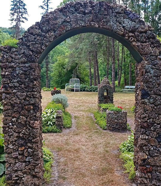 whimsical rock garden minnesota ftr