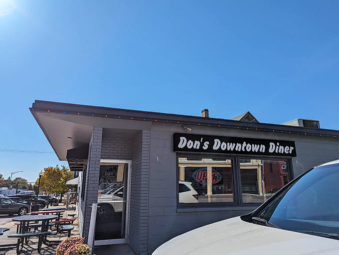 The unassuming exterior of Don's hides the delicious secrets waiting inside, like a superhero in civilian clothes.