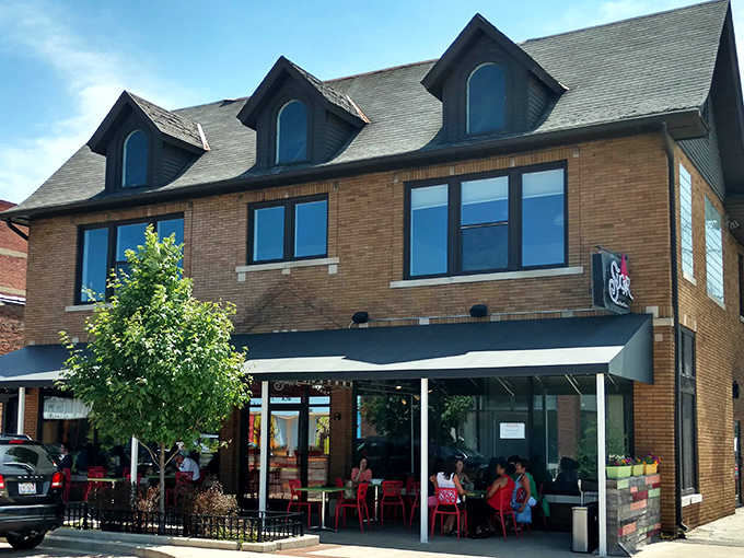 The charming brick exterior welcomes diners with its inviting patio, where you can watch Peoria go by while contemplating your upcoming mac and cheese destiny.