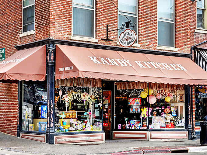 The iconic brick fa&ccedil;ade and coral awning of Galena's Kandy Kitchen beckons sweetly from Main Street, promising delicious nostalgia inside.