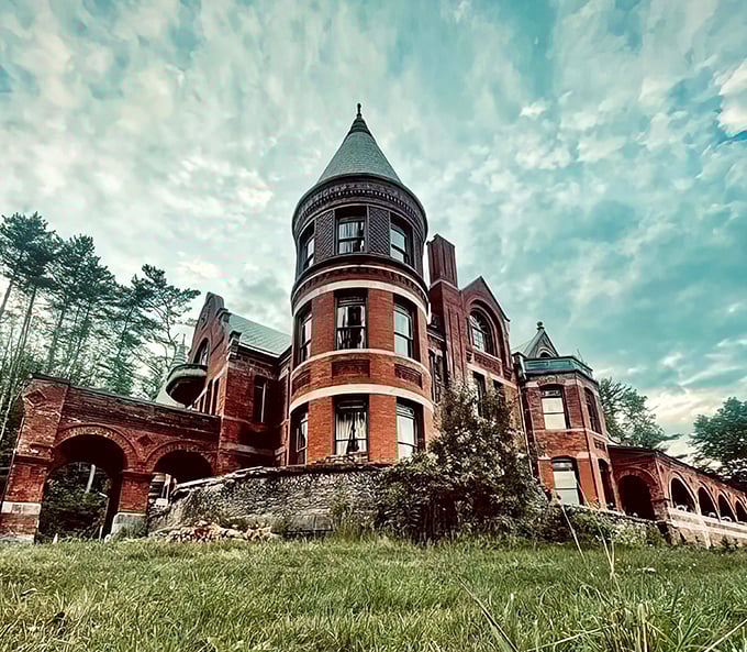 When a Victorian castle crashes Vermont's maple syrup party, the result is this magnificent architectural rebel that refuses to blend in with its surroundings.