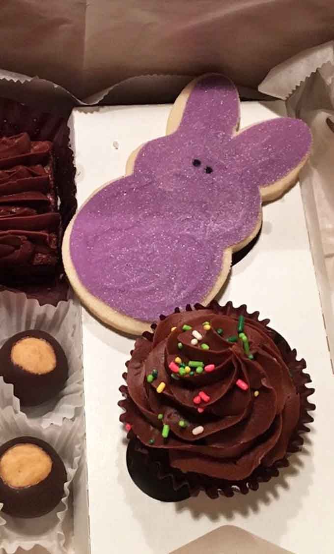 This plate proves you can have it all: buttery cookies and a chocolate cupcake that's basically happiness in edible form.