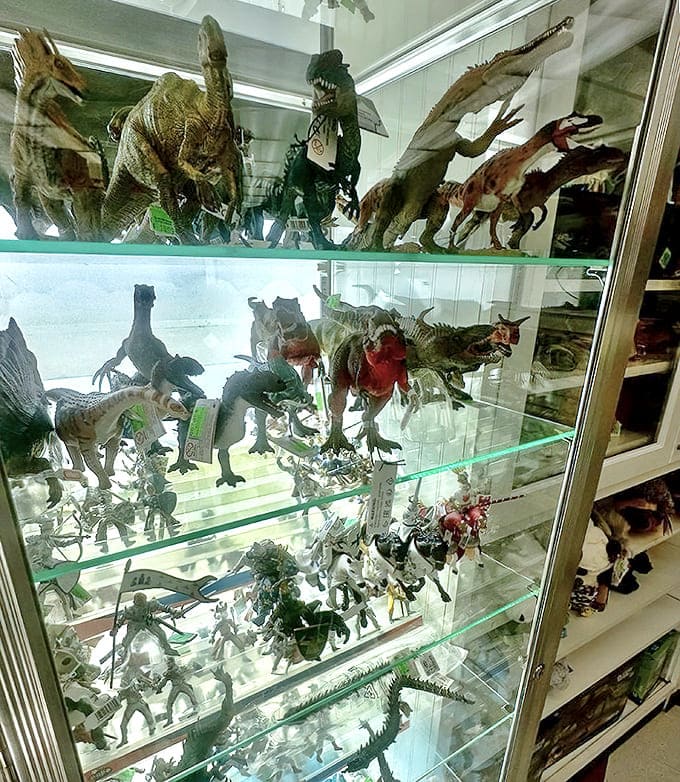 Prehistoric predators frozen in time &ndash; this collection of dinosaur figurines combines scientific accuracy with the thrill of creatures that capture imaginations.