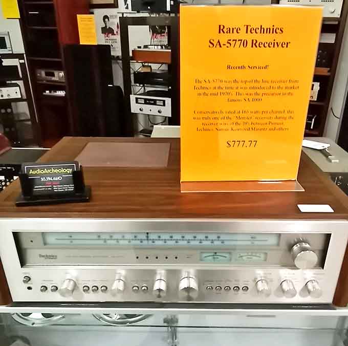 A vintage Technics receiver promises audiophiles the warm sound that digital just can't match. The price tag suggests others share that sentiment.