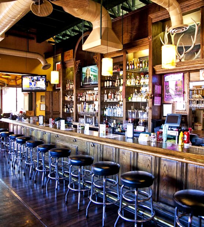 The bar beckons with its impressive selection of spirits and local brews. Those bar stools have witnessed countless "oohs" and "aahs" over first sips.