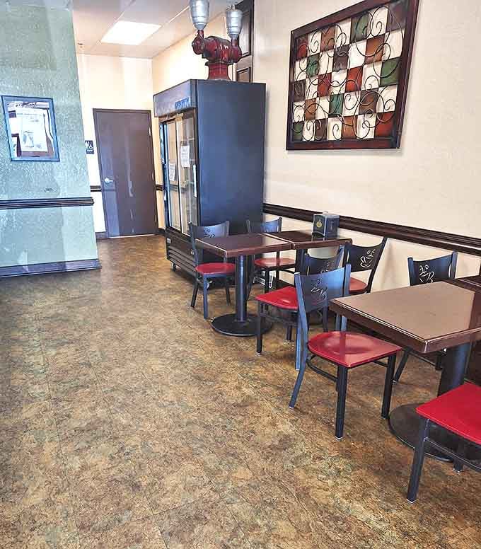 The dining room's artistic touches include playful fish sculptures and paintings that celebrate Vermont's natural beauty.