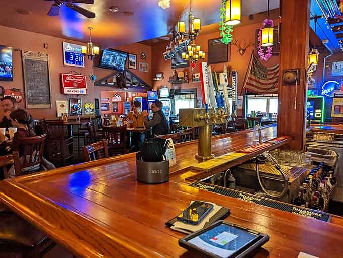 The well-stocked bar offers craft beers and creative cocktails to complement every comfort food craving imaginable.