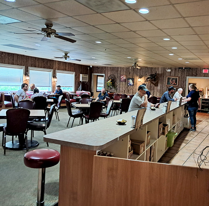 Where locals gather to solve world problems over coffee and pie &ndash; notice nobody's staring at their phones.