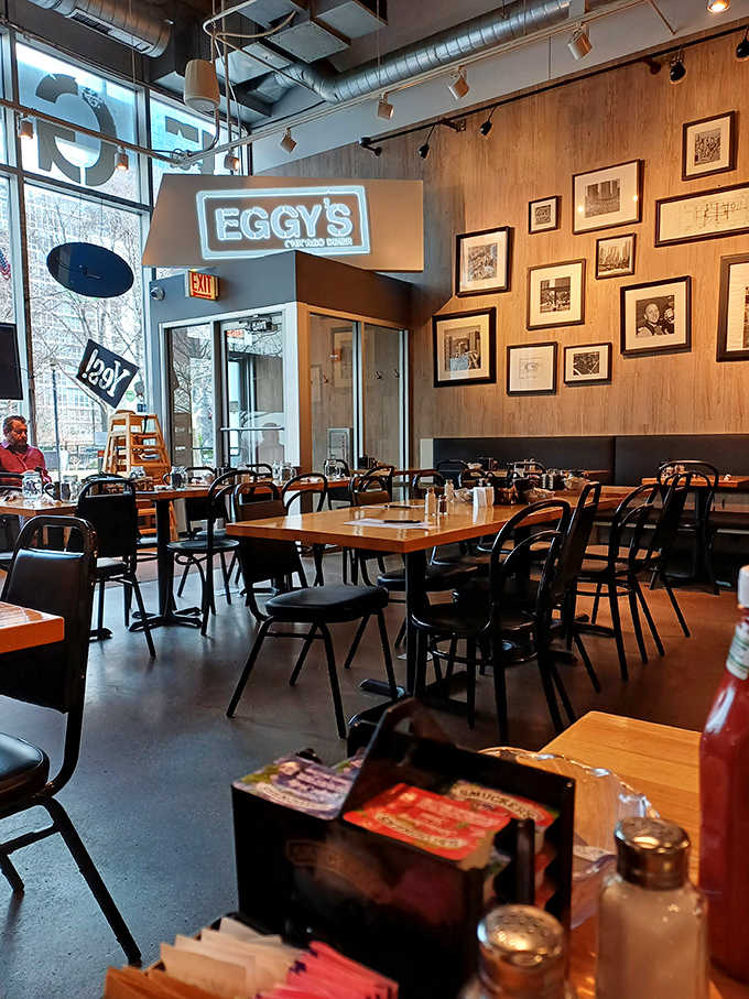 High ceilings, great lighting, and comfortable seating create a space where lingering over breakfast feels not just acceptable but encouraged.