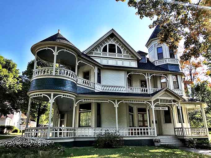Evelyn Hall's Victorian architecture showcases an era when buildings weren't just constructed but crafted, with details that reward the observant visitor.