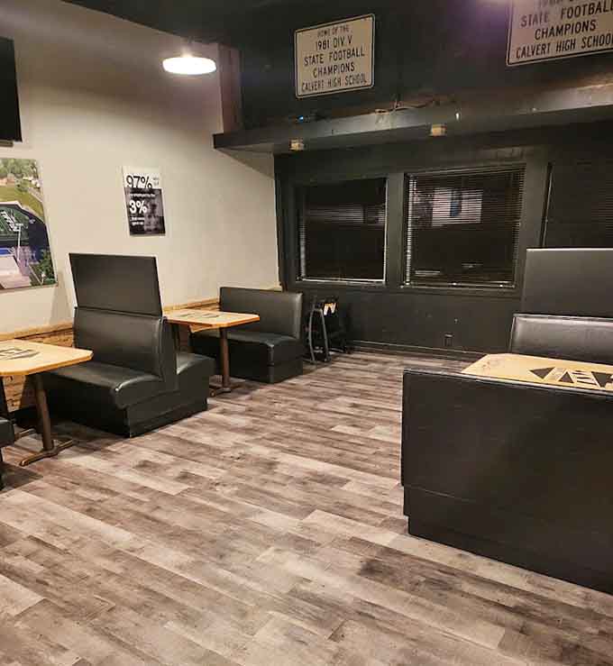 Spacious seating and multiple screens ensure everyone gets a great view of both the game and their food.