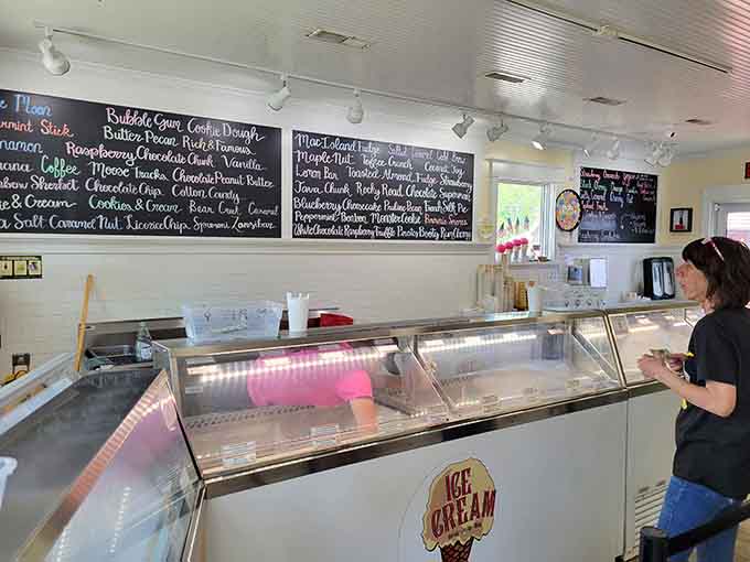 The order counter at Nelson's is where dreams are scooped into reality and portion sizes lose all connection to the outside world.