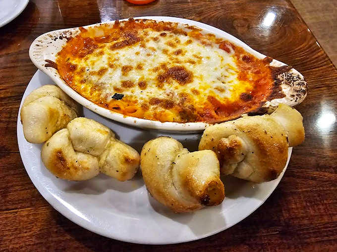 The baked ziti proves Six Hundred Downtown isn't just a one-trick pony &ndash; their pasta game is as strong as their pizza prowess.