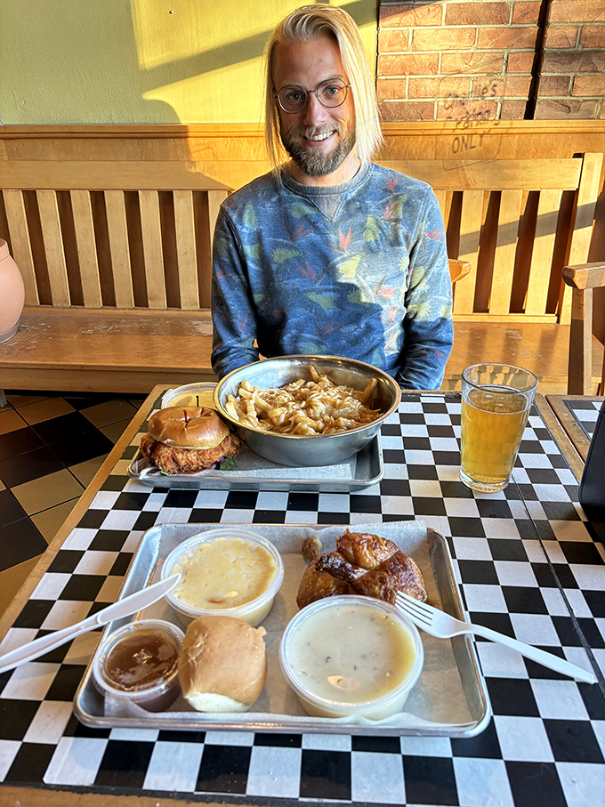 A feast fit for royalty &ndash; mac and cheese, chicken, and sandwiches creating the kind of spread that makes everyone at neighboring tables ask, "What did they order?"