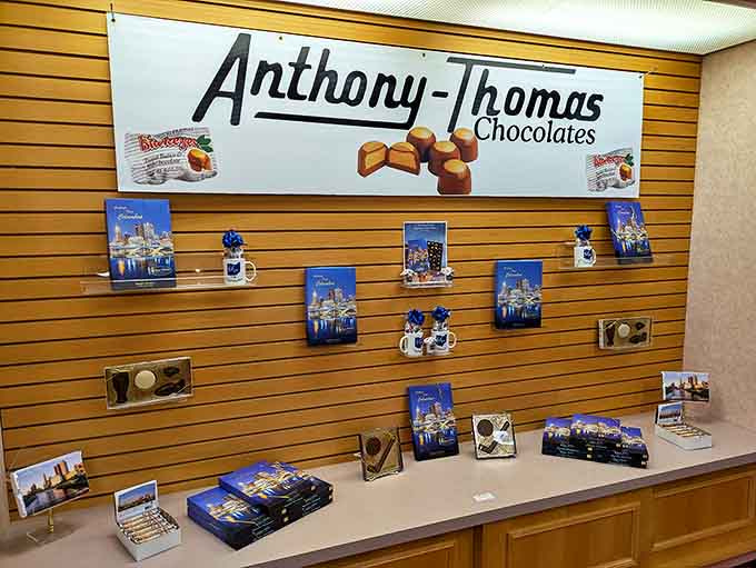 Souvenirs that taste as good as they look &ndash; Anthony-Thomas offers sweet mementos of Columbus for chocolate tourists.