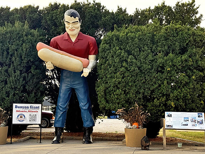 Standing proudly in Atlanta, Illinois, the Bunyon Giant represents a golden age of American road travel and roadside kitsch.