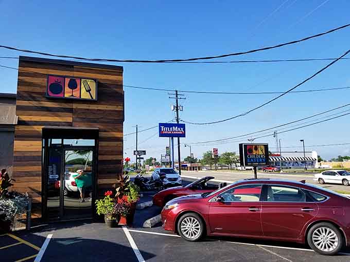 Ample parking means easy access to breakfast bliss, removing obstacles between you and those famous biscuits and gravy.