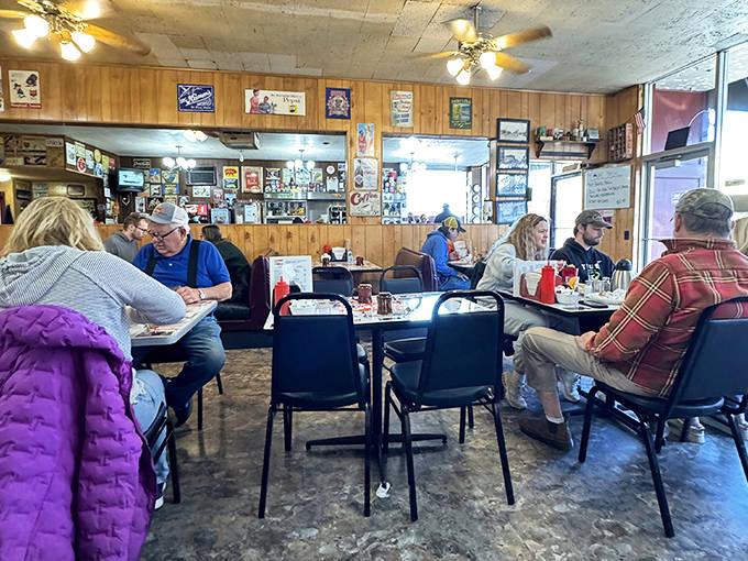 A typical morning at Hoagie's &ndash; tables filled with regulars and newcomers alike, all drawn by the promise of honest food and warm hospitality.