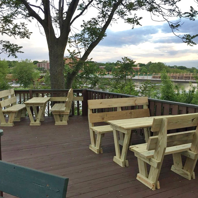 The riverside patio offers peaceful views of the Fox River, turning your bagel breakfast into a mini retreat from everyday chaos.