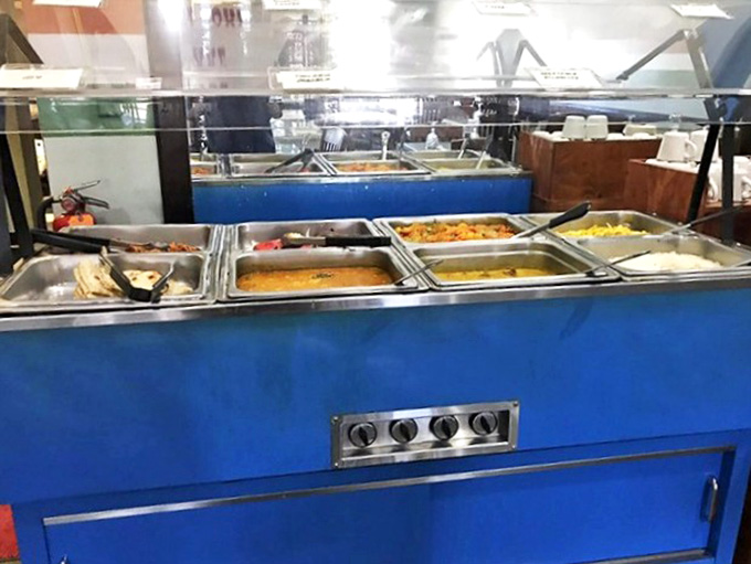 The lunch buffet that's worth planning your day around &ndash; a parade of dishes that lets you sample your way across India's diverse regions.