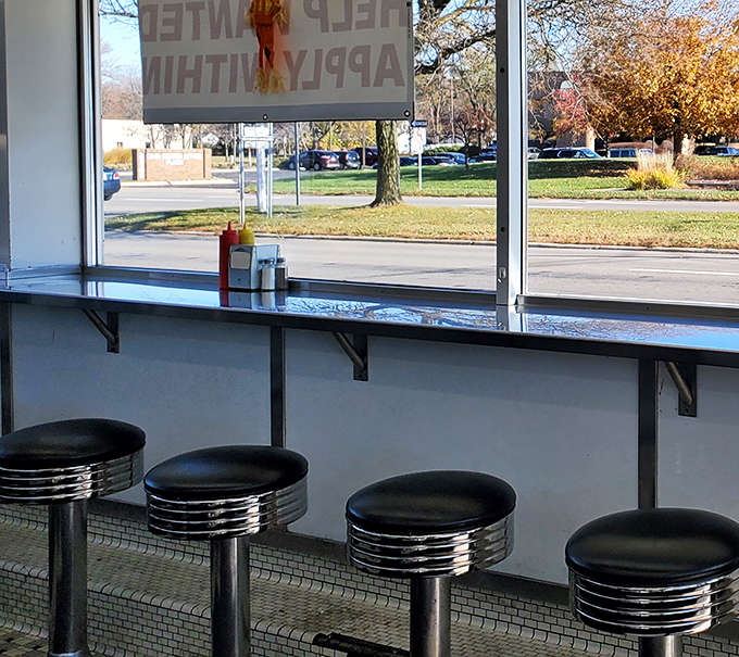 Window seats offer prime people-watching with your meal &ndash; the original entertainment system before smartphones took over.