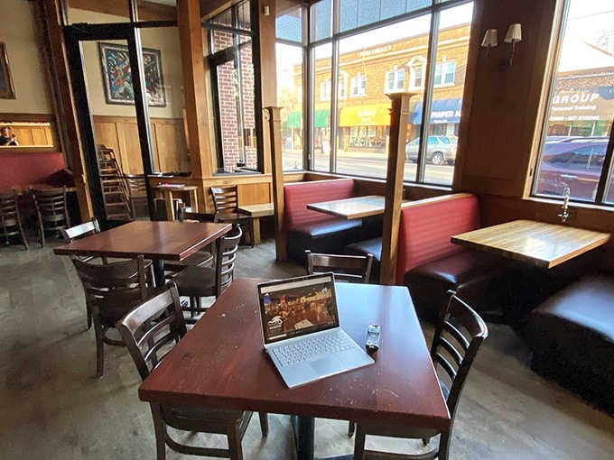The dining area strikes that perfect balance between spacious and cozy &ndash; ideal for both quick lunches and leisurely dinners.
