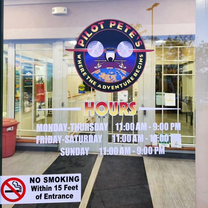 Those hours from 6am to midnight mean your donut cravings have very few excuses for going unsatisfied in this city.