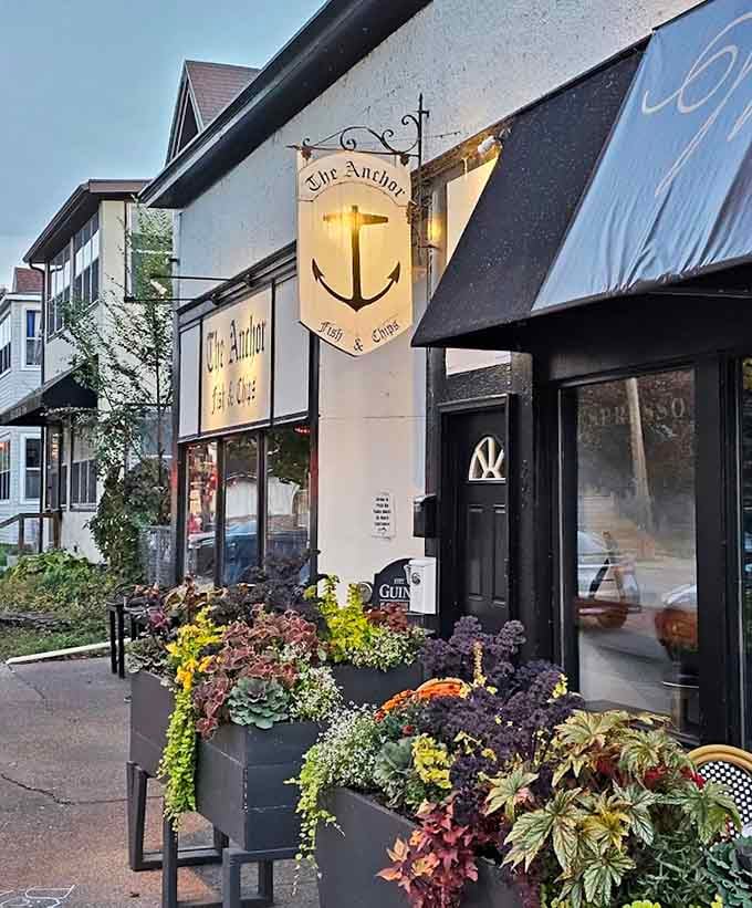 Evening glow on the exterior where that anchor sign beckons like a lighthouse guiding hungry souls to shore.