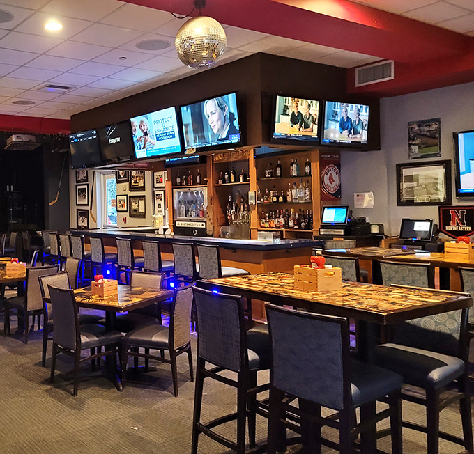 Sports bar heaven where every seat feels like the best in the house – no nosebleed section when you're watching the game here.