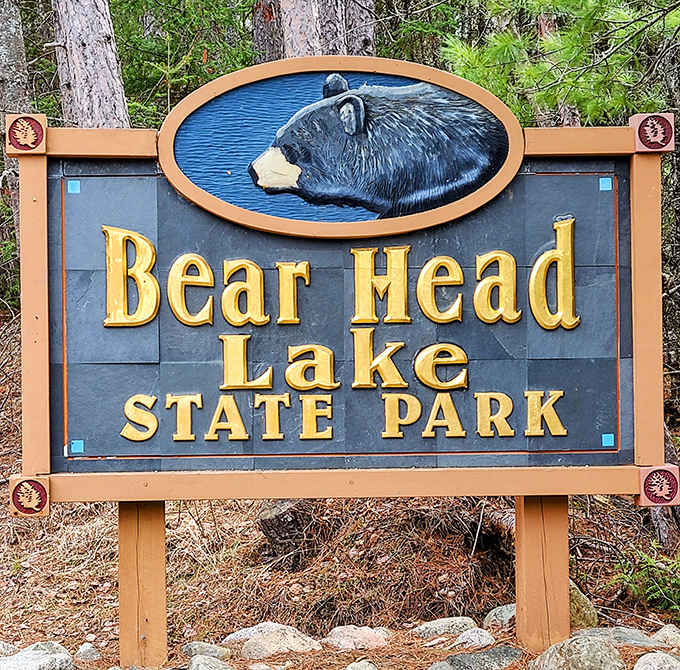 The official welcome mat to Minnesota's best-kept secret &ndash; where bears are the mascots and wilderness memories are guaranteed.