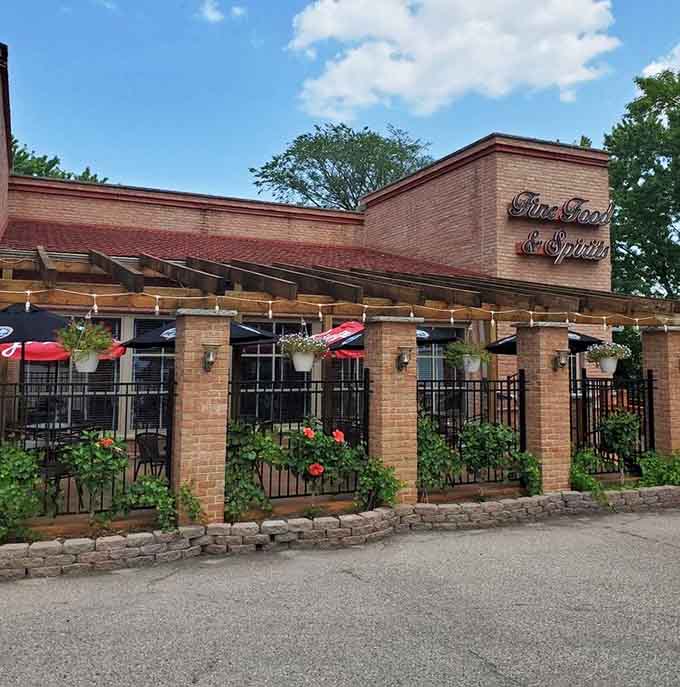 The riverside location and charming exterior make Dangerfield's the kind of place you're proud to recommend to visitors.