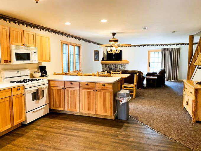 Cabin kitchenettes give families the option to prepare their own meals, which is clutch when someone gets hungry at midnight.