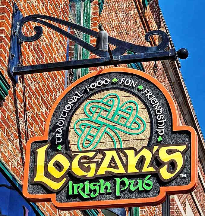 The Celtic knot design and cheerful colors on this sign announce "Traditional Food, Fun, Friendship" and deliver on every single promise.