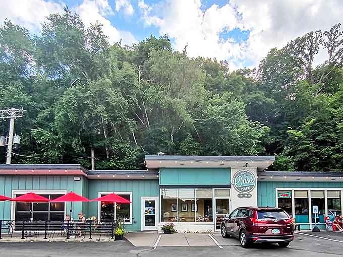 The front view promises what awaits inside &ndash; a genuine American diner experience that's survived trends, fads, and fast-food invasions through the simple power of being delicious.