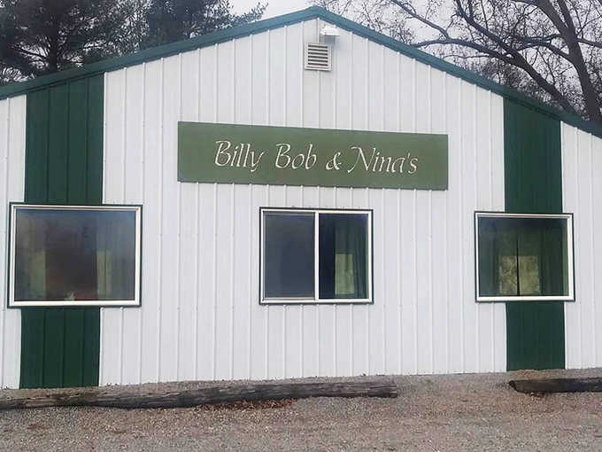 The modest exterior belies the delicious magic happening inside, where comfort food reaches its highest and most satisfying potential.