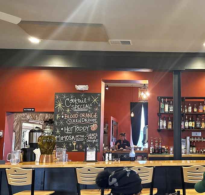 The well-stocked bar and chalkboard specials invite you to linger a little longer, perhaps with a Bloody Mary or mimosa to complete the experience.