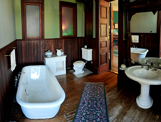 This bathroom proves that even when indoor plumbing was newfangled technology, the Victorians insisted it should look like art, not just function.