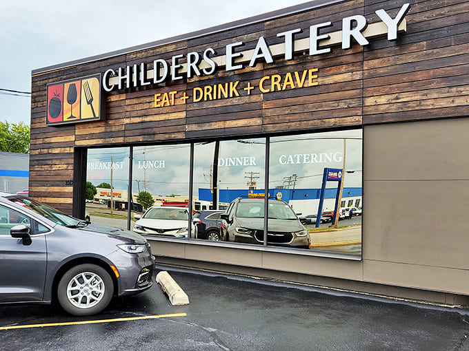 Plenty of parking means you can focus on the important decision of what to order rather than circling the block hunting for a spot.