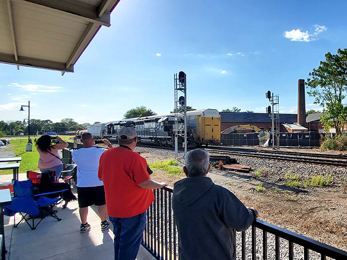 Grab your camera and join the crowd at Fostoria Rail Park to witness powerful trains rolling through this iconic junction.