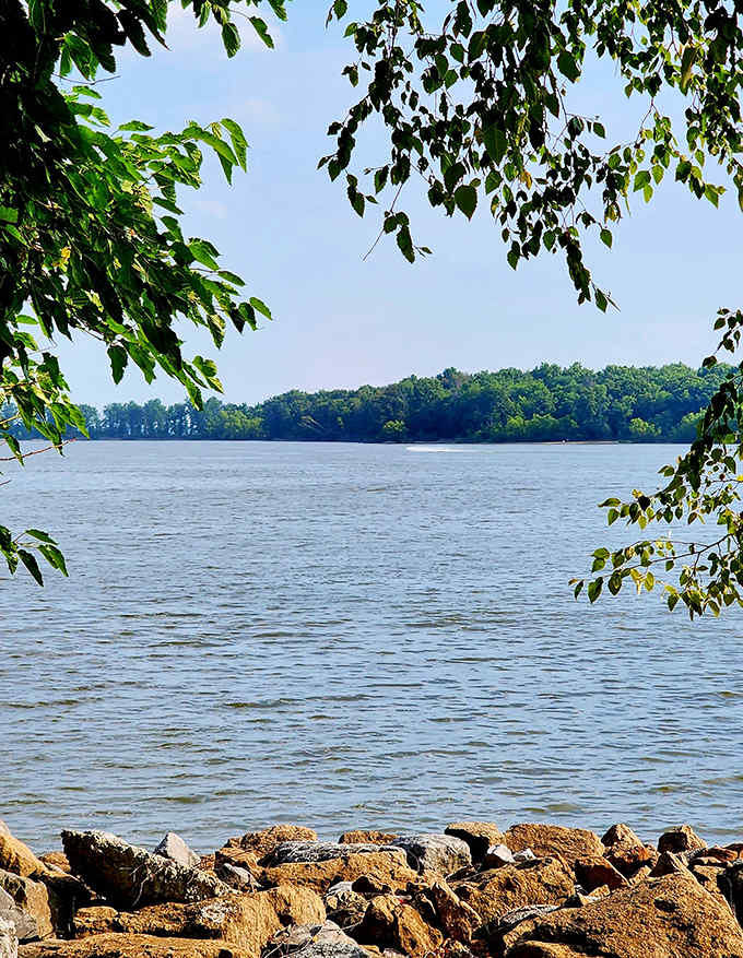 The gentle slope of this shoreline makes it perfect for families &ndash; no tsunami-sized waves here, just peaceful waters perfect for cooling off.