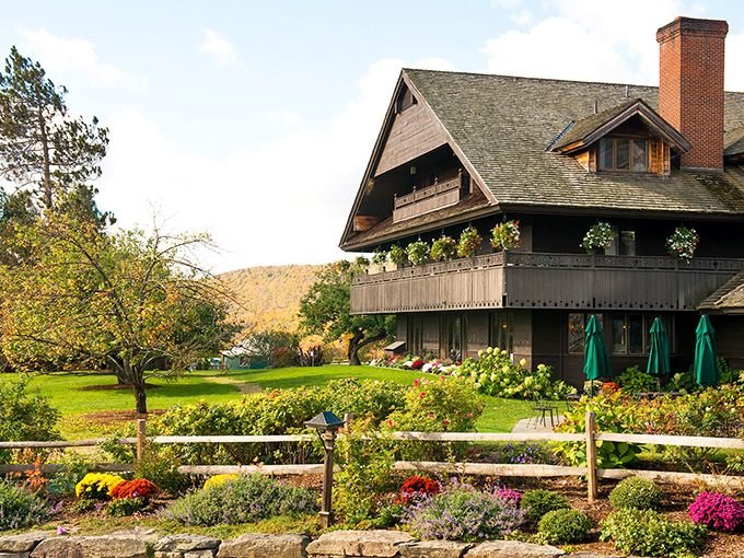 Rustic elegance meets alpine charm at this countryside lodge, where carefully tended gardens frame mountain vistas.
