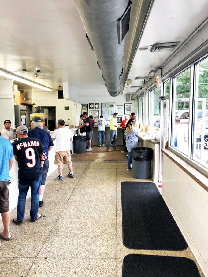 No seats, no frills &ndash; just a line of devoted customers waiting their turn for hot dog perfection in Gene and Jude's streamlined interior.