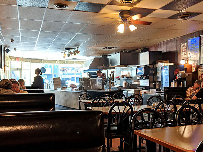 Inside Pagliai's, time stands still in the best possible way&mdash;black vinyl booths and simple tables create the perfect backdrop for pizza memories.